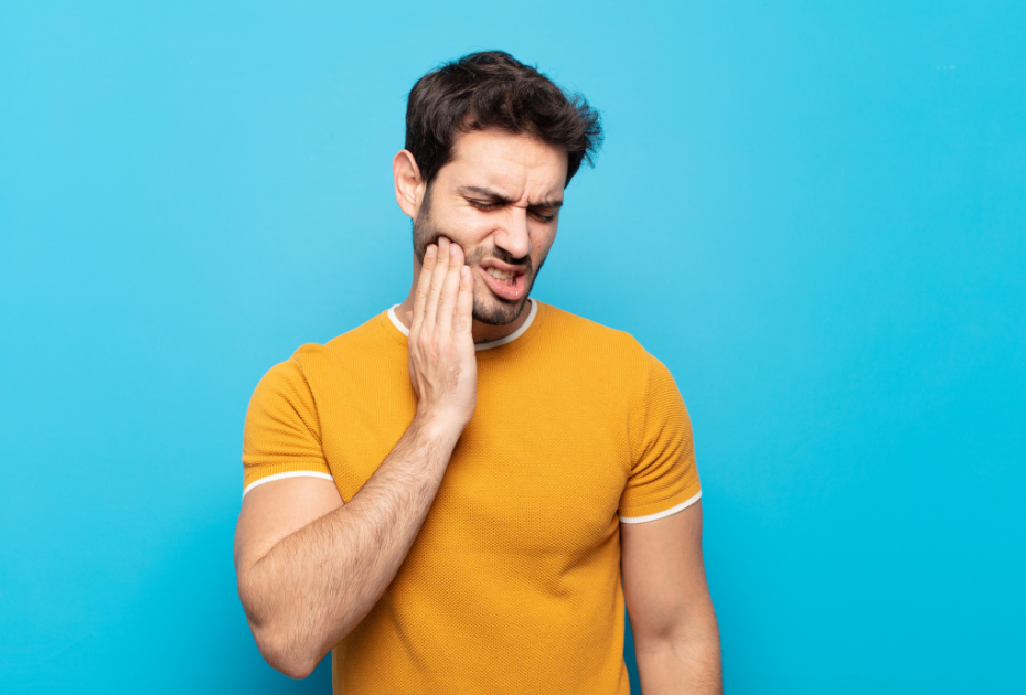 Are Clear Aligners Painful? Expect Discomfort, Side Effects & Relief ...
